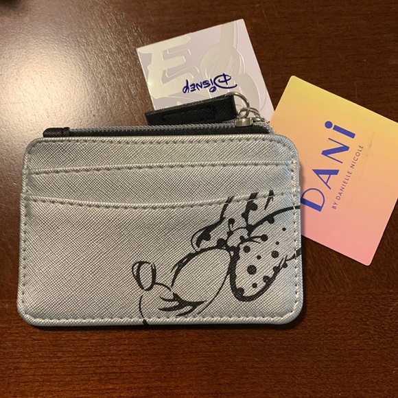 Disney | Accessories | Disney Minnie Mouse Card Holder | Poshmark